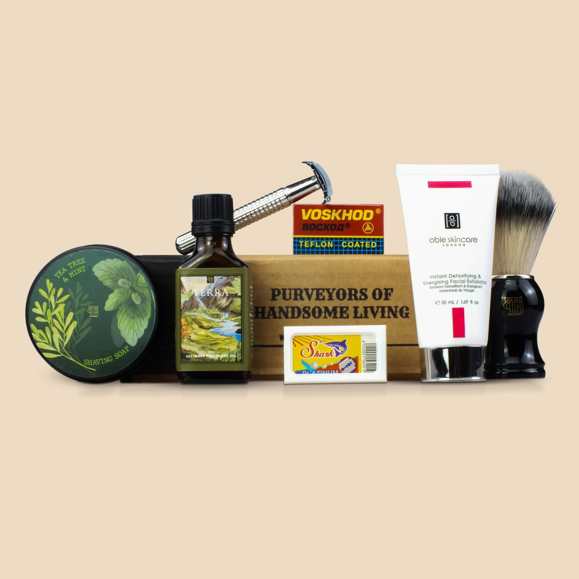 Aug/September Subscription Box: Unlock The Secrets Of The Perfect Shav ...